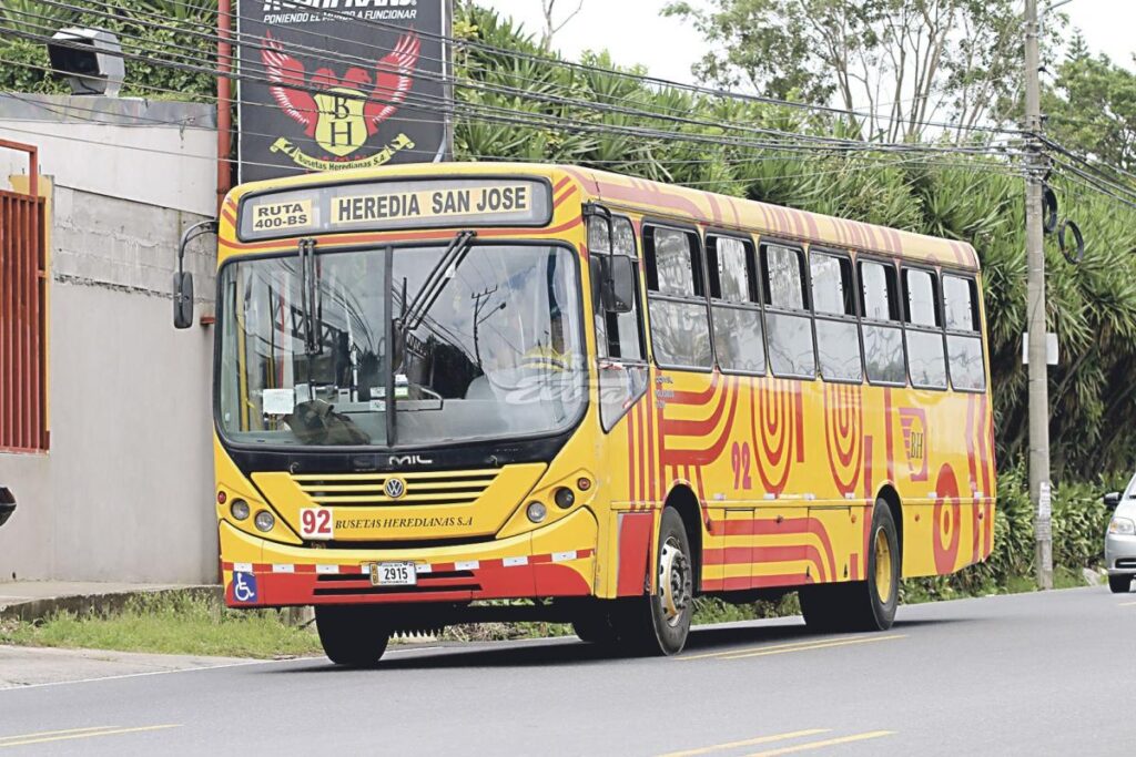 JUZGADO DE TRABAJO ORDENA REMATAR 28 BUSETAS AMARILLAS - Heredia Hoy ...