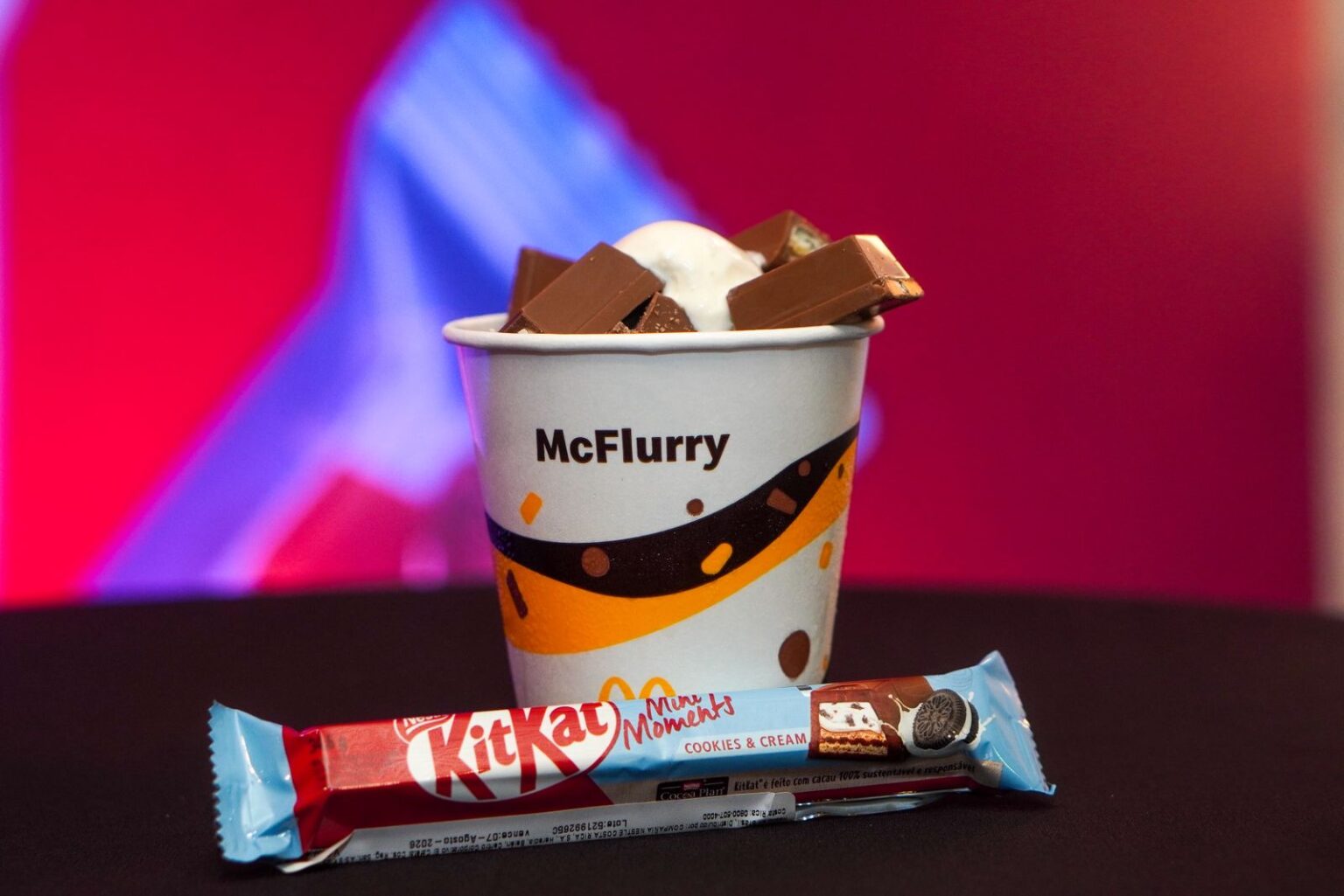 KITKAT LANZA MINI MOMENTS COOKIES & CREAM Y RENUEVA LA EXPERIENCIA DEL ...